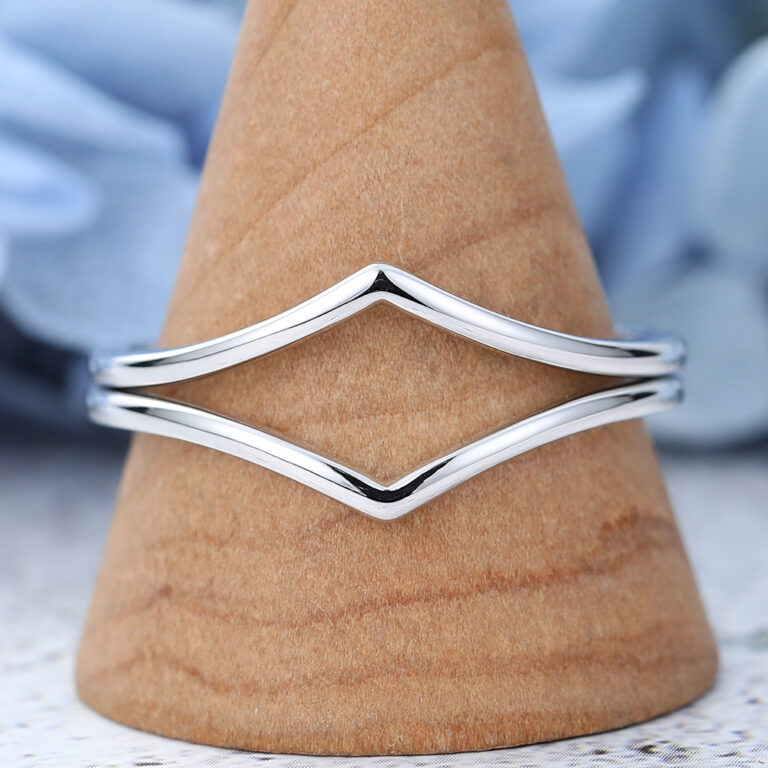 14K Gold 2pcs Curved Stackable Wedding Bands | AmandaFineJewelry
