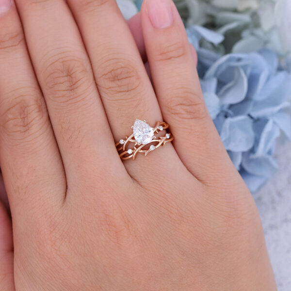 Vintage Pear Shaped Moissanite Engagement Ring Set Rose Gold Leaf Diamond Ring - AmandaFineJewelry